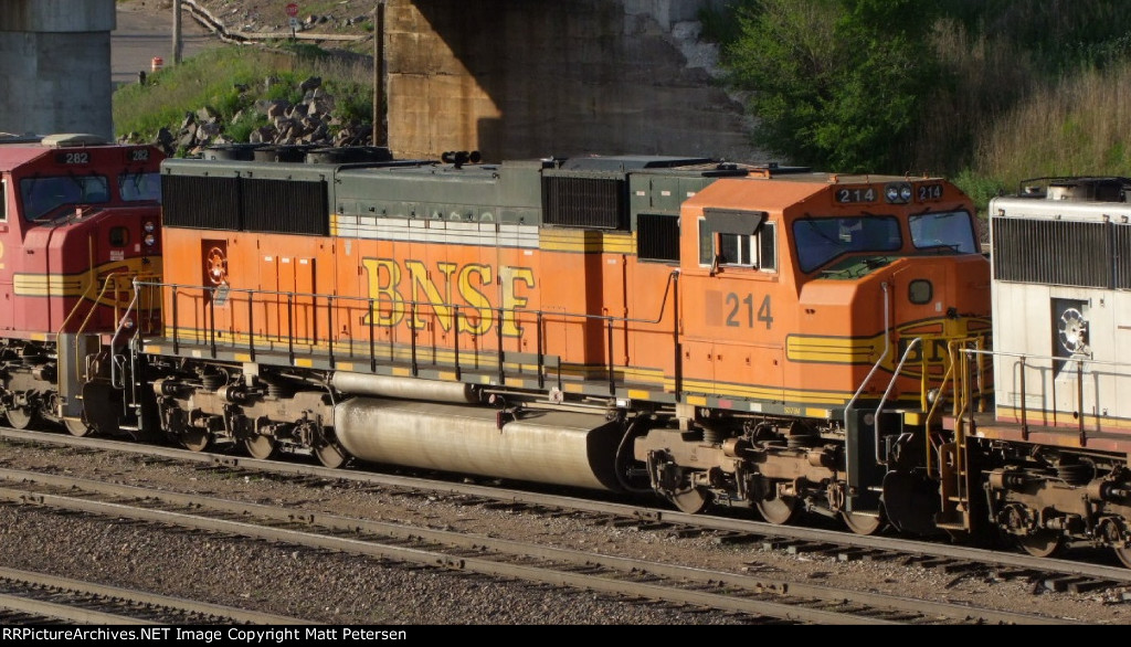 BNSF 214